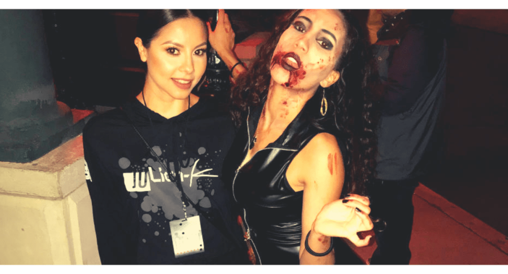 Vamp Jenn's Corner – Where the strange and unusual are welcome.