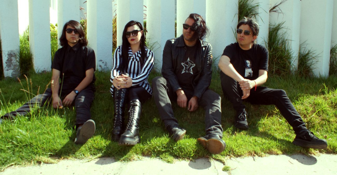 Goth & Post-Punk Sounds Collide in the Music of Chilean Band Seatemples ...